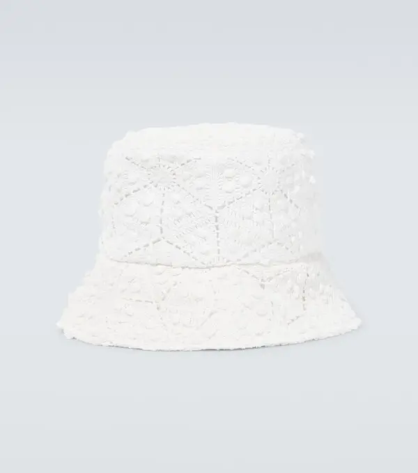 Comme Des Garçons Crochet Bucket Hat