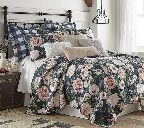 LEVTEX HOME Fiori 3-piece Floral King/cal King Uilt Set - One-color