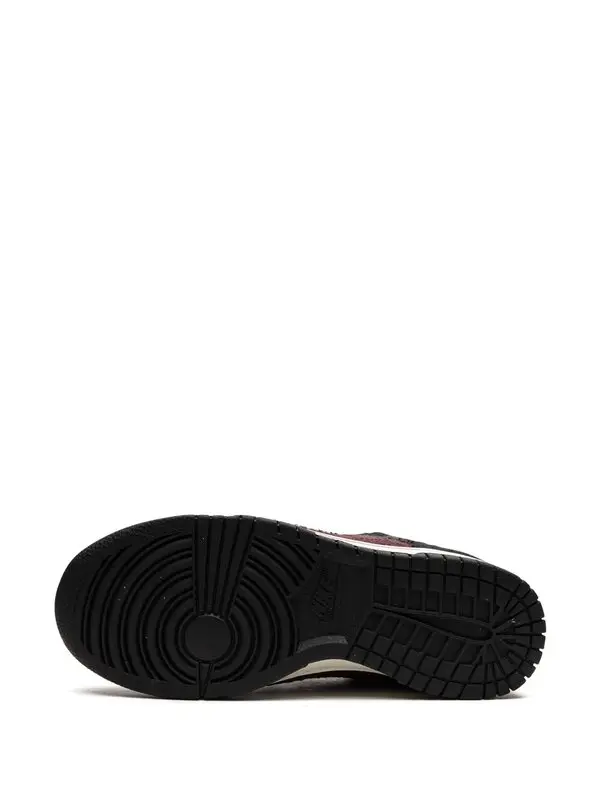 Nike Dunk Low Fleece Sneakers - Black
