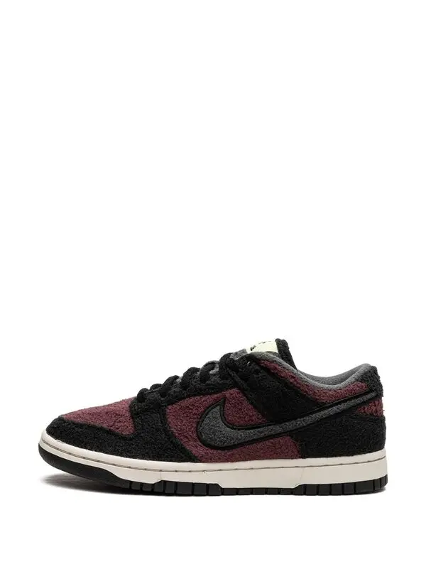 Nike Dunk Low Fleece Sneakers - Black