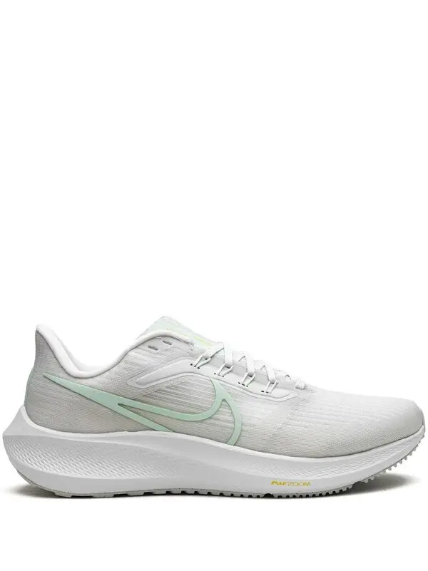Nike Air Zoom Pegasus 39 Sneakers