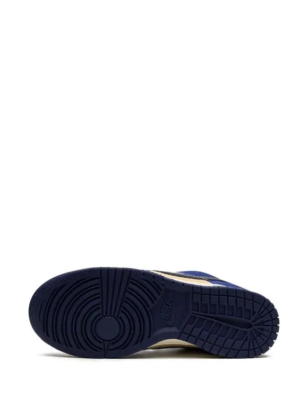 Nike Dunk Low Lx Suede Sneakers - Blue