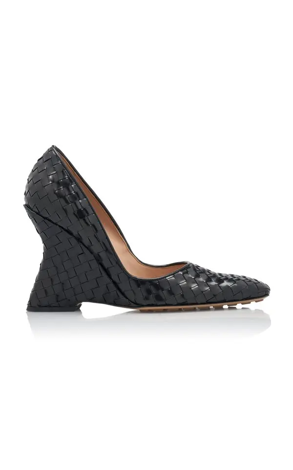 Bottega Veneta Comet Intrecciato Leather Pumps - Black