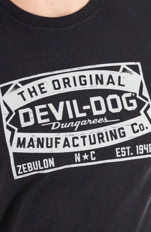 DEVIL-DOG DUNGAREES Patch Graphic T-shirt