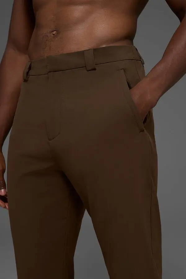 Alo Yoga Co-op Cropped Tech Trouser - Espresso