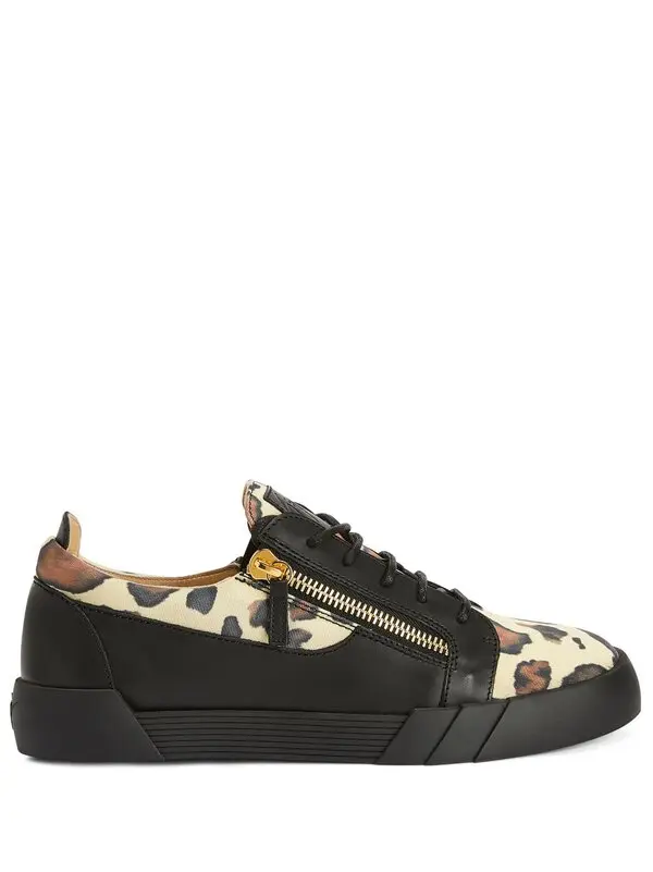 GIUSEPPE ZANOTTI Low-top Sneakers - Black