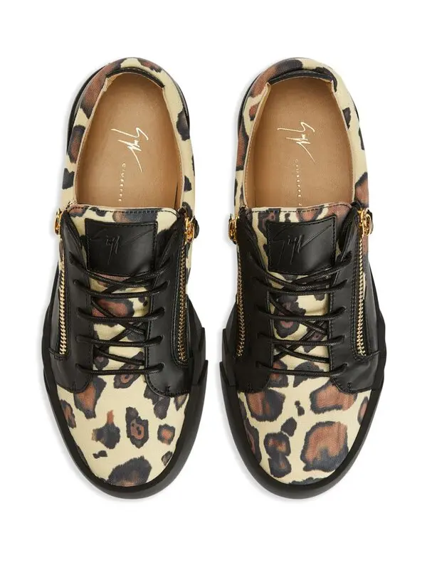GIUSEPPE ZANOTTI Low-top Sneakers - Black