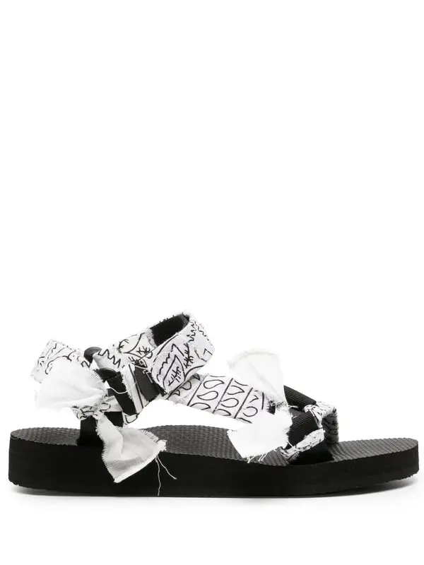 ARIZONA LOVE Trekky Bandana Flat Sandals - White