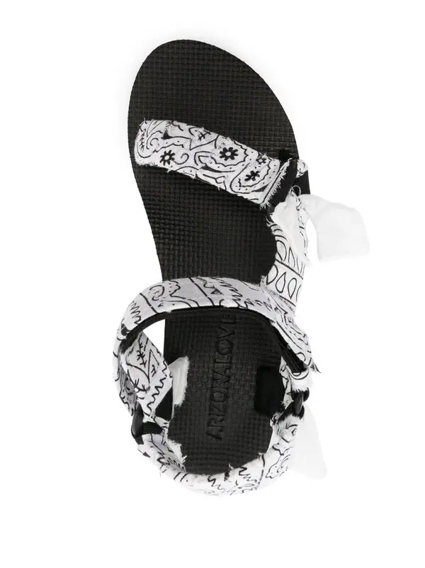 ARIZONA LOVE Trekky Bandana Flat Sandals - White