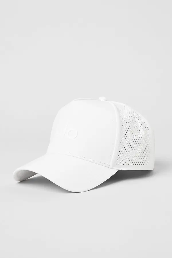 Alo Yoga Performance District Trucker Cap - White