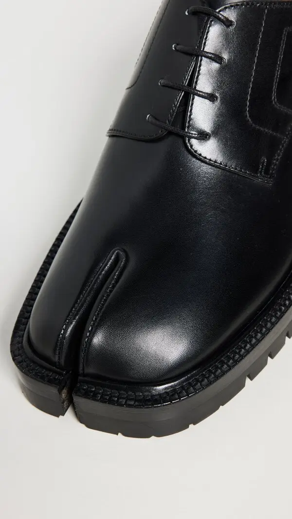 MAISON MARGIELA Tabi County Lace-up Shoes