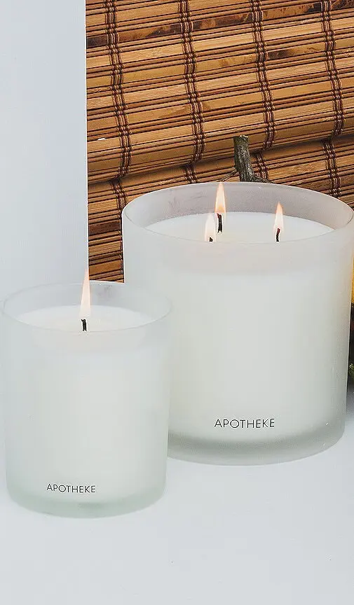 APOTHEKE Sea Salt Grapefruit Classic Candle In White