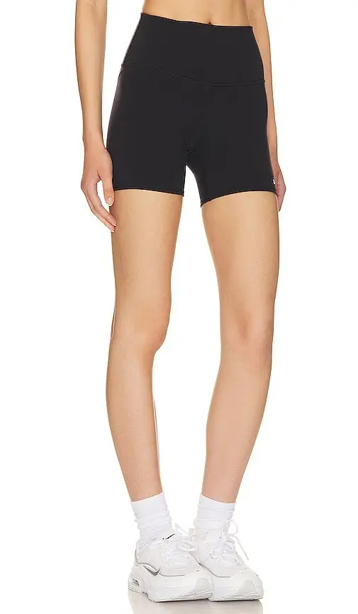 Alo Yoga - Airbrush Short