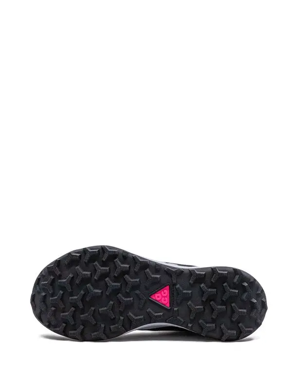 Nike Lowcate Sneakers