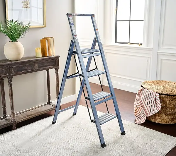 EMPOWER Ultraslim 4-step Aluminum Ladder - One-color