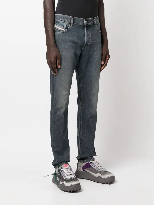 DIESEL® 1995 D-sark 09f74 Straight-leg Jeans