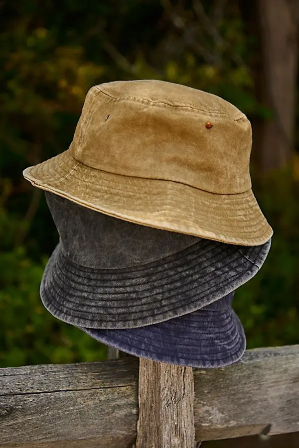 Peter Grimm Laney Washed Bucket Hat - Tan | Editorialist display picture 2
