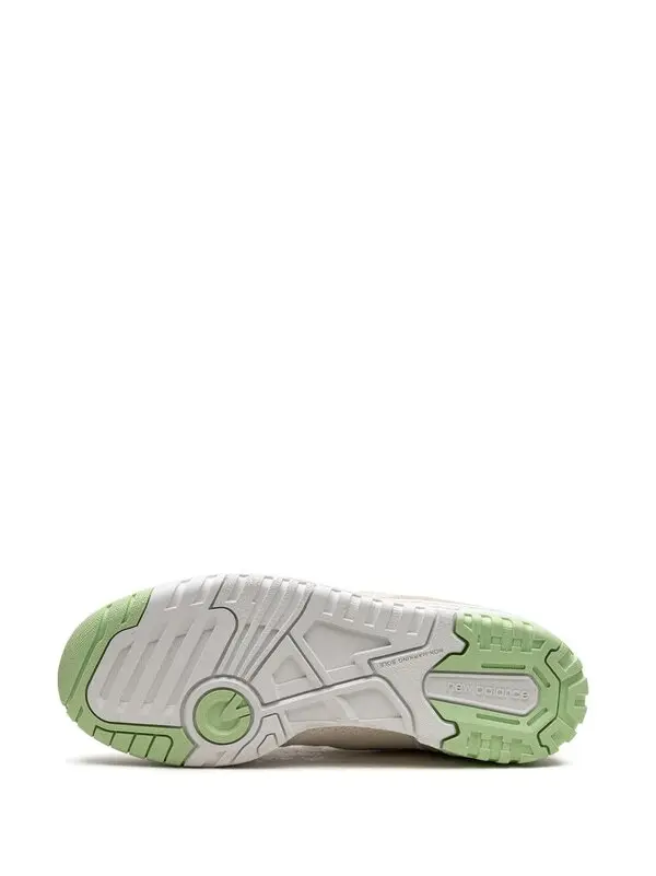 NEW BALANCE 550 Sneakers - Neutrals