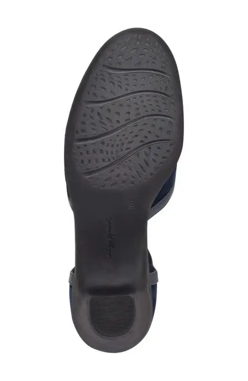 Easy Spirit Cara T-strap Pump