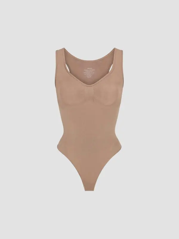 SKIMS Seamless Sculpt Scoopneck Thong Bodysuit - Sienna