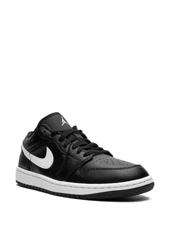 JORDAN 1 Low Sneakers - Black