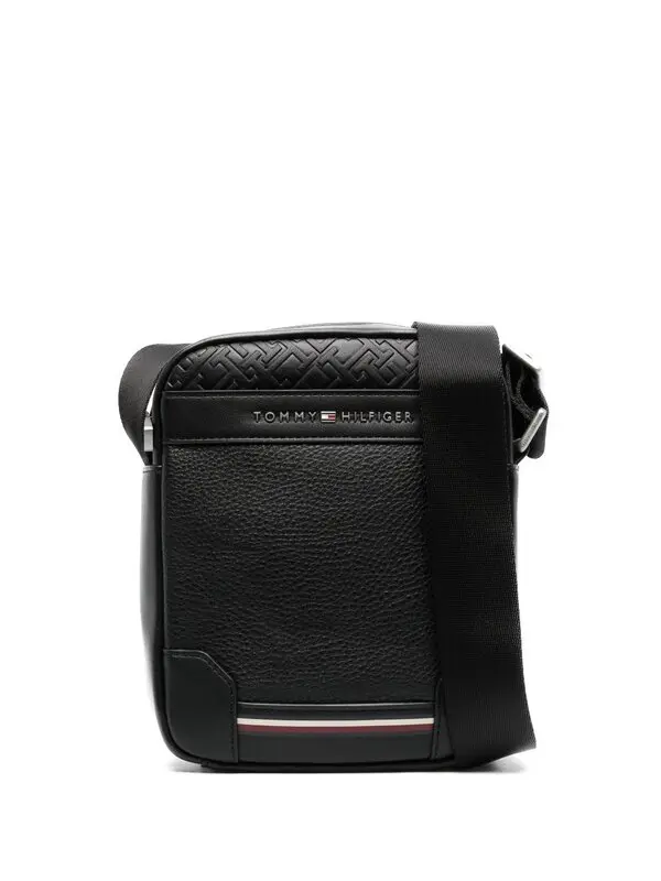 Tommy Hilfiger Central Reporter Leather Messenger Bag