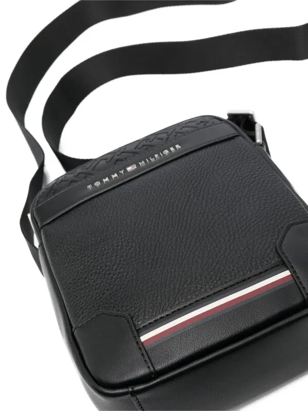 Tommy Hilfiger Central Reporter Leather Messenger Bag