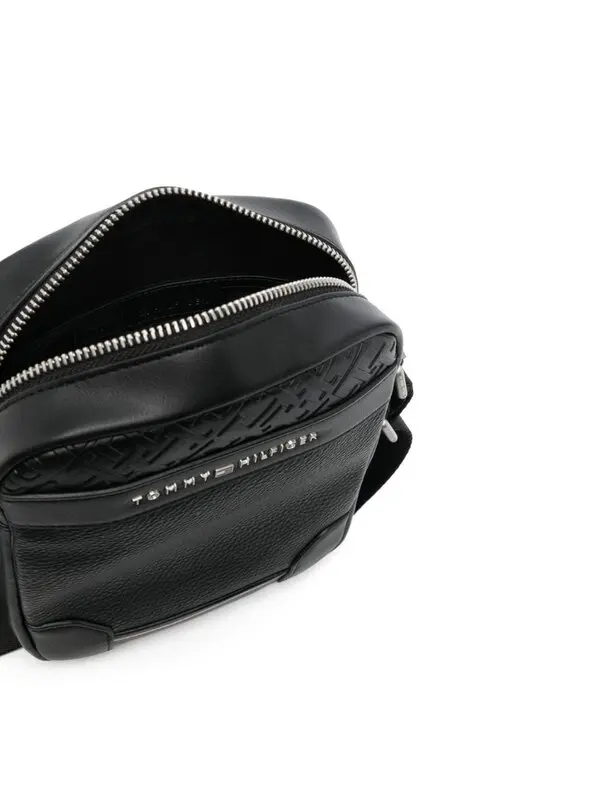 Tommy Hilfiger Central Reporter Leather Messenger Bag