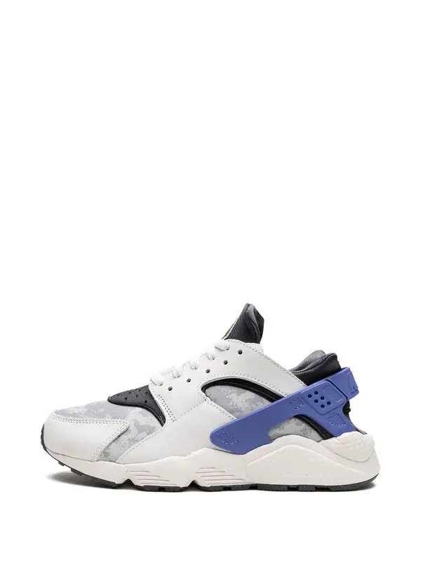 Nike Air Huarache Social Fc Sneakers