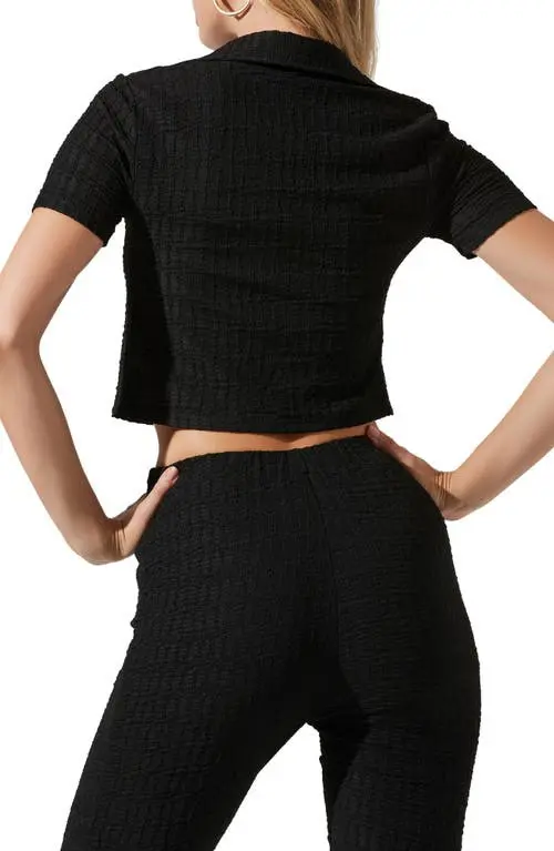 Astr The Label Zoey Textured Tie-front Crop Top
