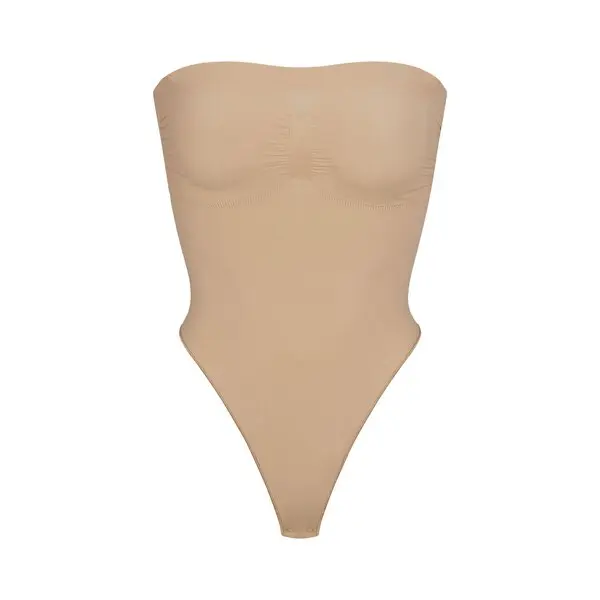 SKIMS Strapless Thong Bodysuit - Clay