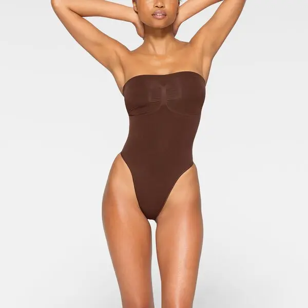 SKIMS Strapless Thong Bodysuit - Cocoa