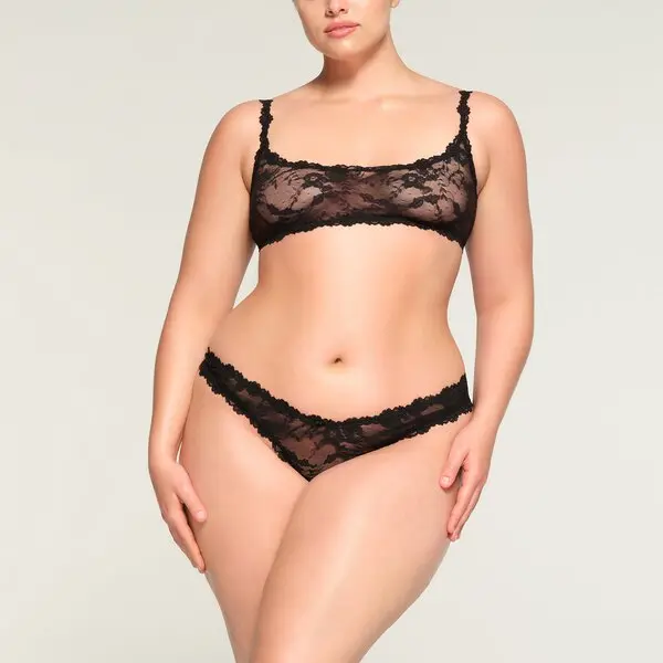SKIMS Stretch Lace Skimpy Scoop Bralette - Onyx