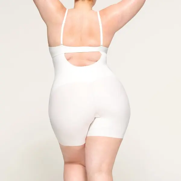 SKIMS Deep Plunge Shapewear Mid Thigh Bodysuit