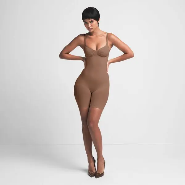 SKIMS Seamless Sculpt Mid Thigh Bodysuit - Jasper