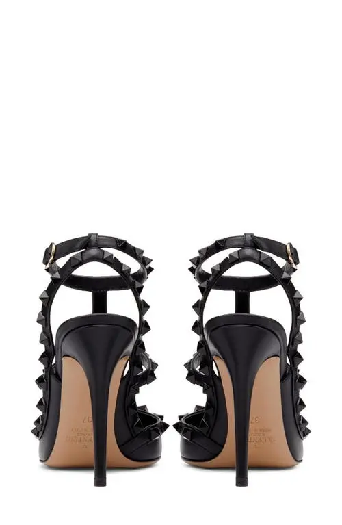 Valentino Garavani Rockstud Pointed Toe Pump - Nero