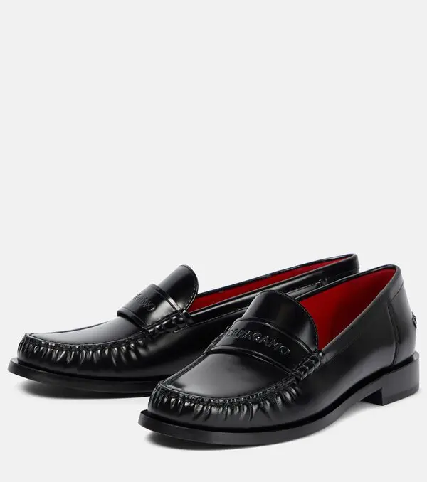 FERRAGAMO Irina Leather Loafers - Black
