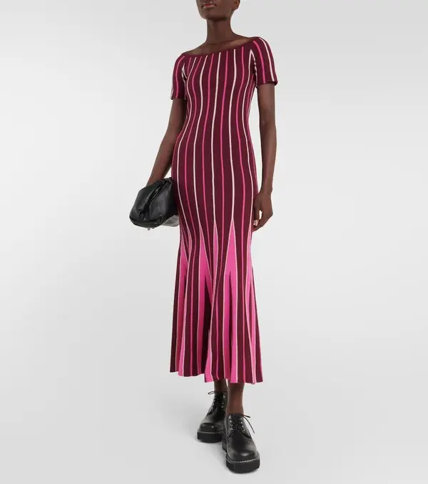 Gabriela Hearst Pleated Wool Maxi Dress - Red