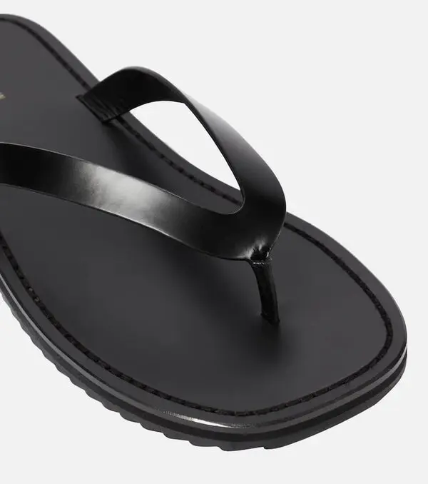 THE ROW Leather Thong Sandals - Black