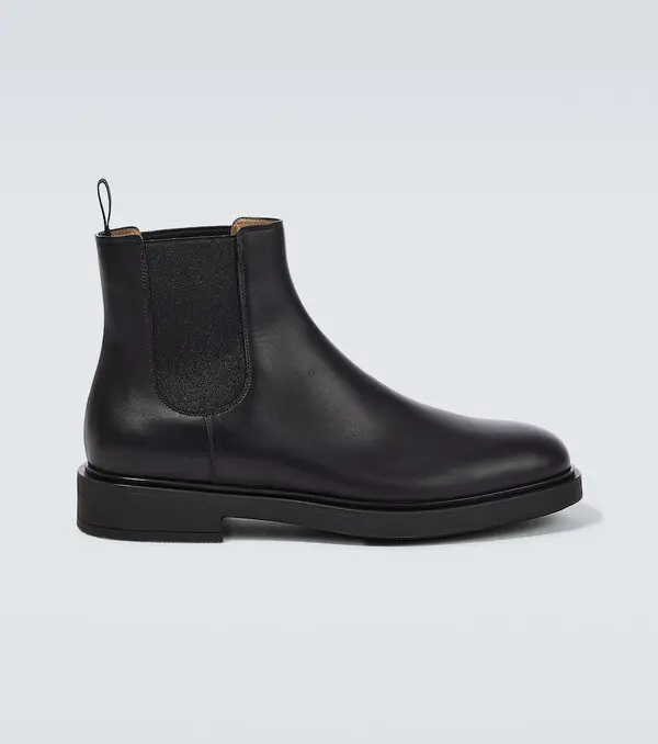 GIANVITO ROSSI Chester Leather Chelsea Boots - Black