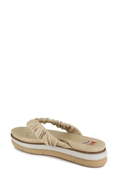 NATIONAL COMFORT Kahlen Platform Flip Flop - Tan Leather