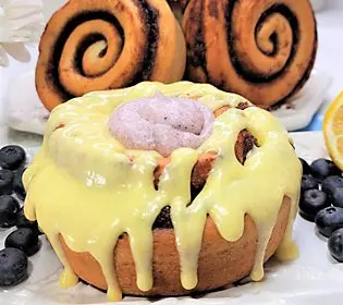 CINNAMOM BAKERY 6-pack Blueberry Lemon Jumbo Ci Nnamon Rolls - One-color