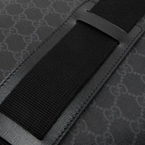Gucci Gg Supreme Shoulder Bag