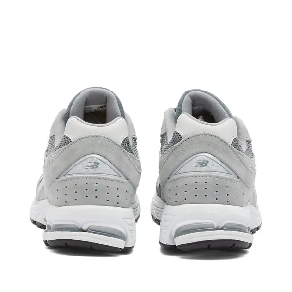 NEW BALANCE 2002r Sneakers