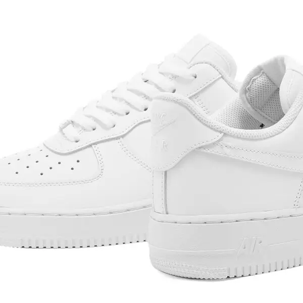 Nike Air Force 1 07 Sneakers