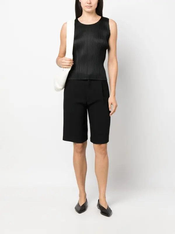 Issey Miyake Plissé Scoop-neck Vest - Black