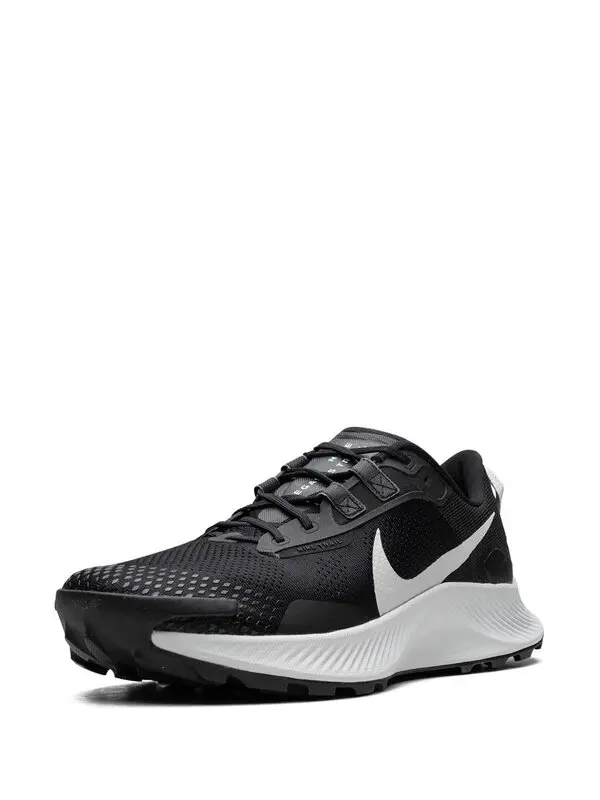 Nike Pegasus Trail 3 Sneakers