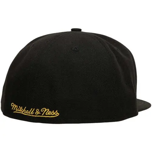 Mitchell & Ness Marquette Golden Eagles Lifestyle Fitted Hat