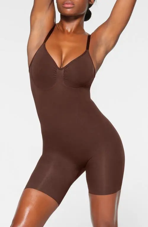 SKIMS Seamless Sculpt Low Back Mid Thigh Bodysuit - Cocoa