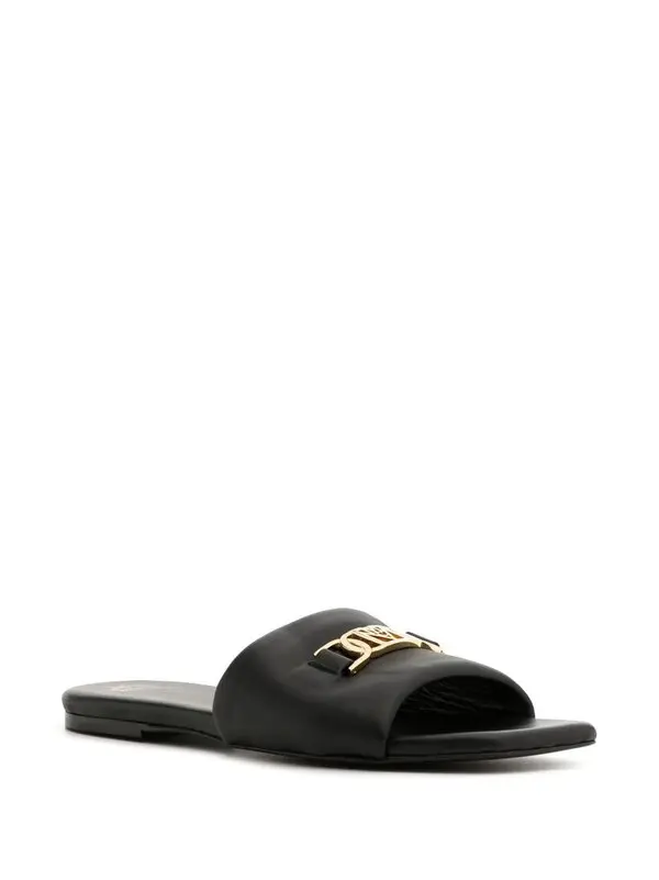 Mcm Mode Travia Leather Slides